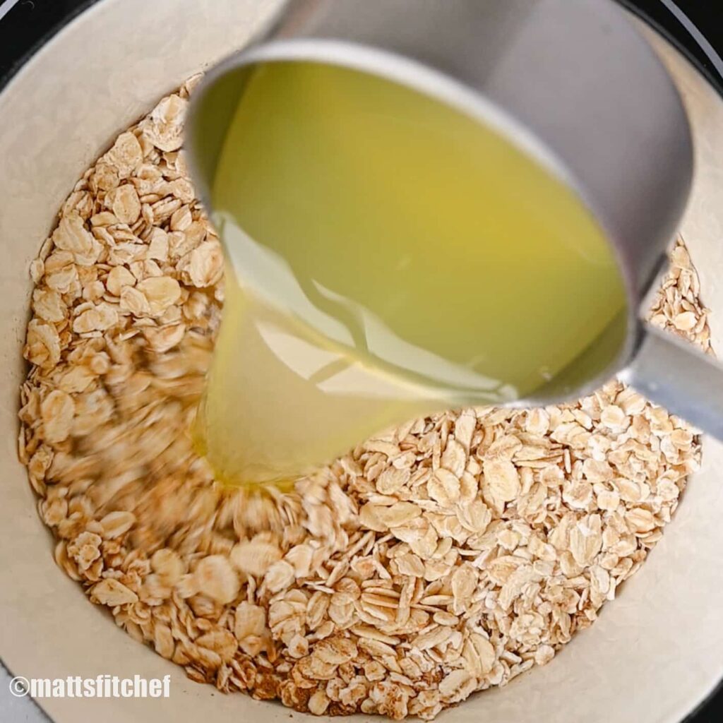 Fluffy Egg White Oatmeal {2 Minute Protein Recipe}