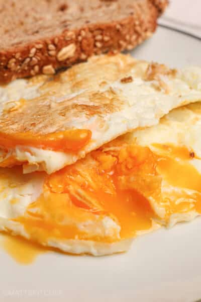 How to Make Perfect Over Easy Eggs