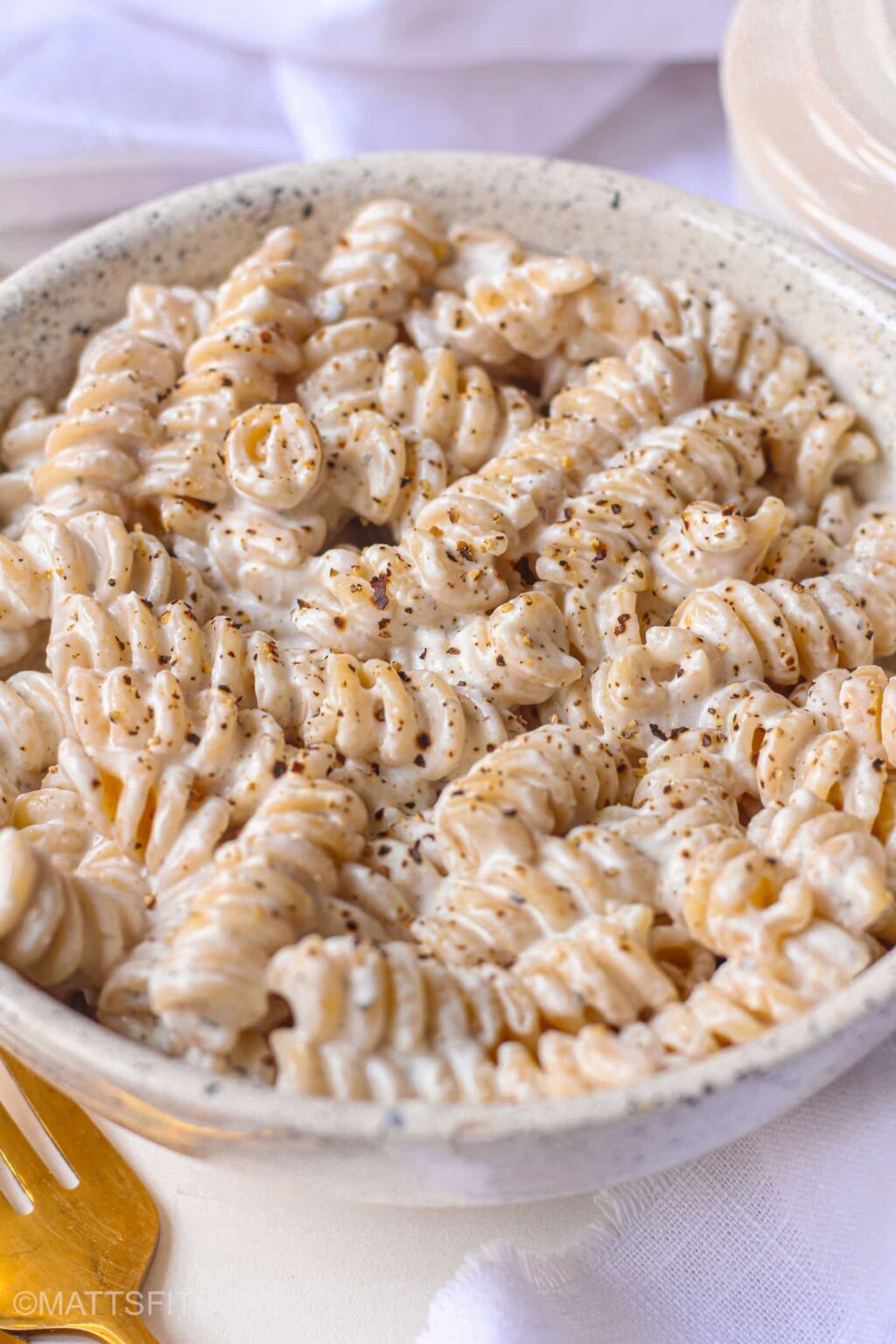 Quick Greek Yogurt Pasta Sauce {High Protein}