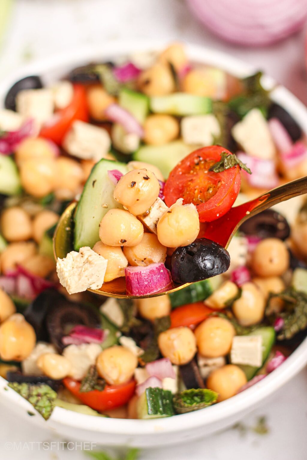 10 Minute Mediterranean Chickpea Salad Recipe