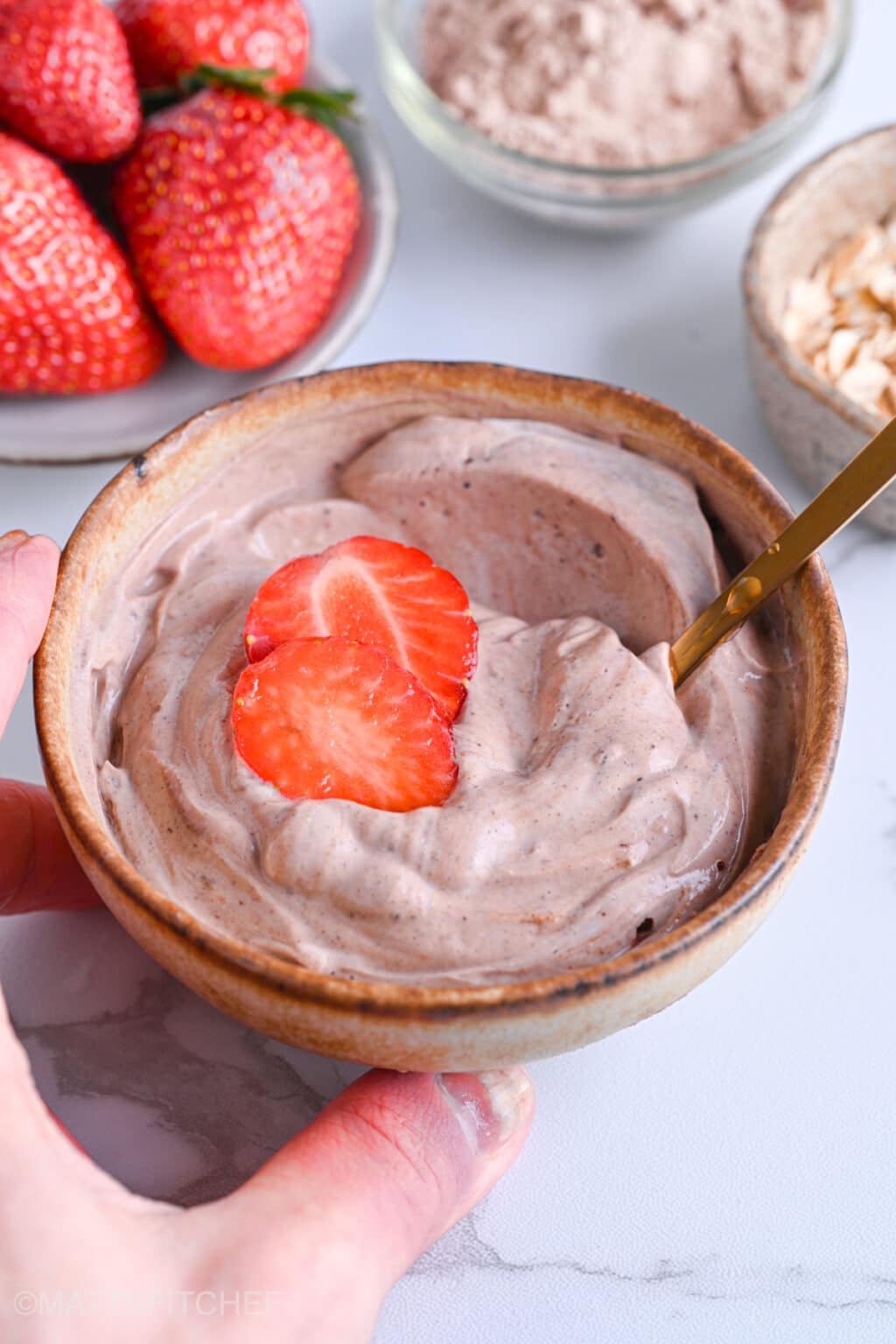 How to Mix How to Mix Greek Yogurt and Protein Powder? 49g Protein Recipe